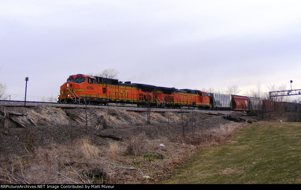 BNSF 4064